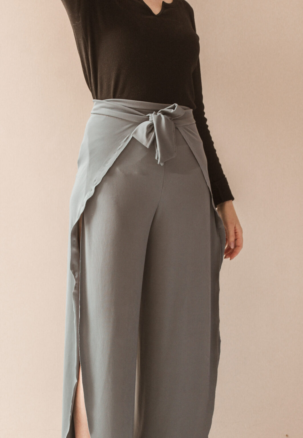 Wrapping Pants Tutorial - Our Fashion Garden