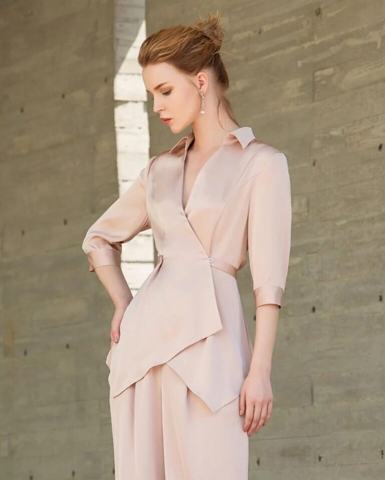 how to wear the romantic essence in your everyday life