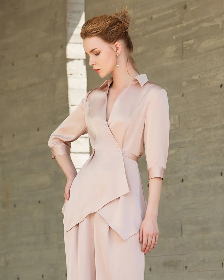 how to wear the romantic essence in your everyday life