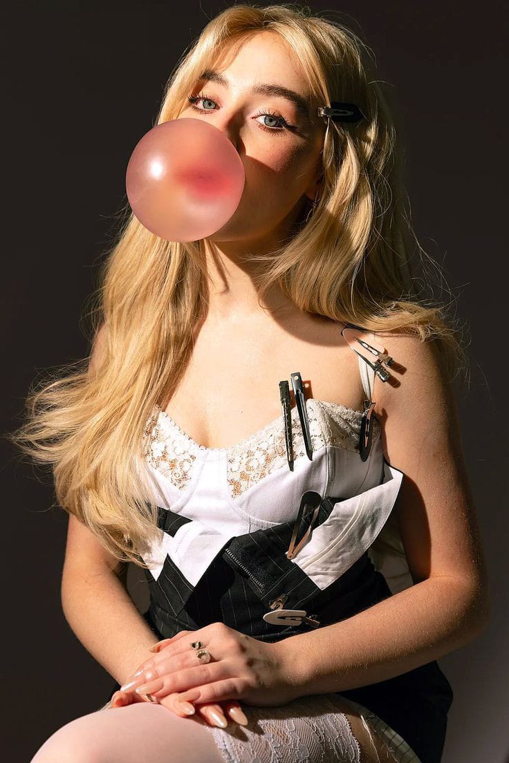 The Popular Girl – Dramatic, Gamine and Romantic Essence Blend - Our Fashion Garden